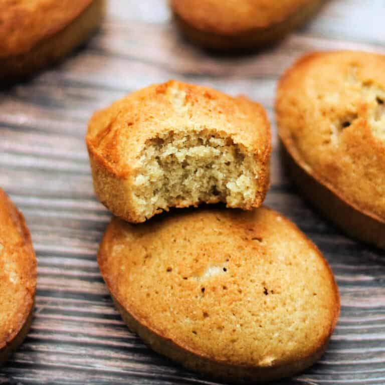 Gingerbread Friands - BakingQueen74