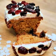 Mini Ginger Loaf Cakes with Berries - BakingQueen74