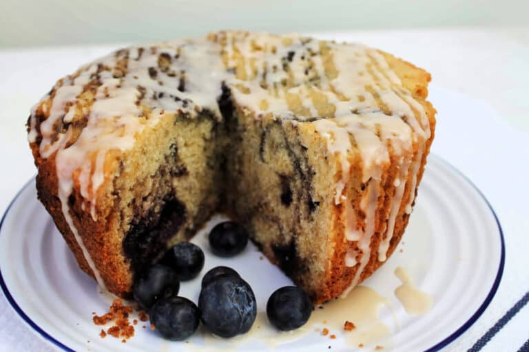 Slow Cooker Blueberry Madeira Cake - BakingQueen74