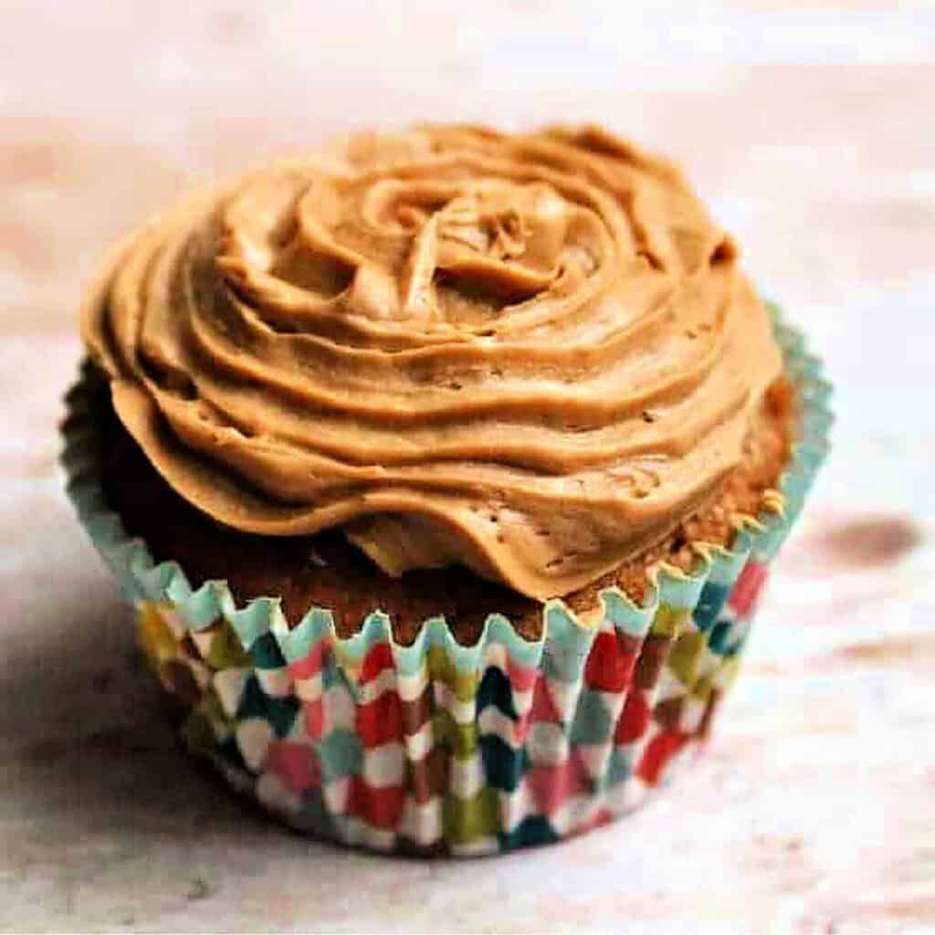 Rich Coffee Cupcakes - BakingQueen74
