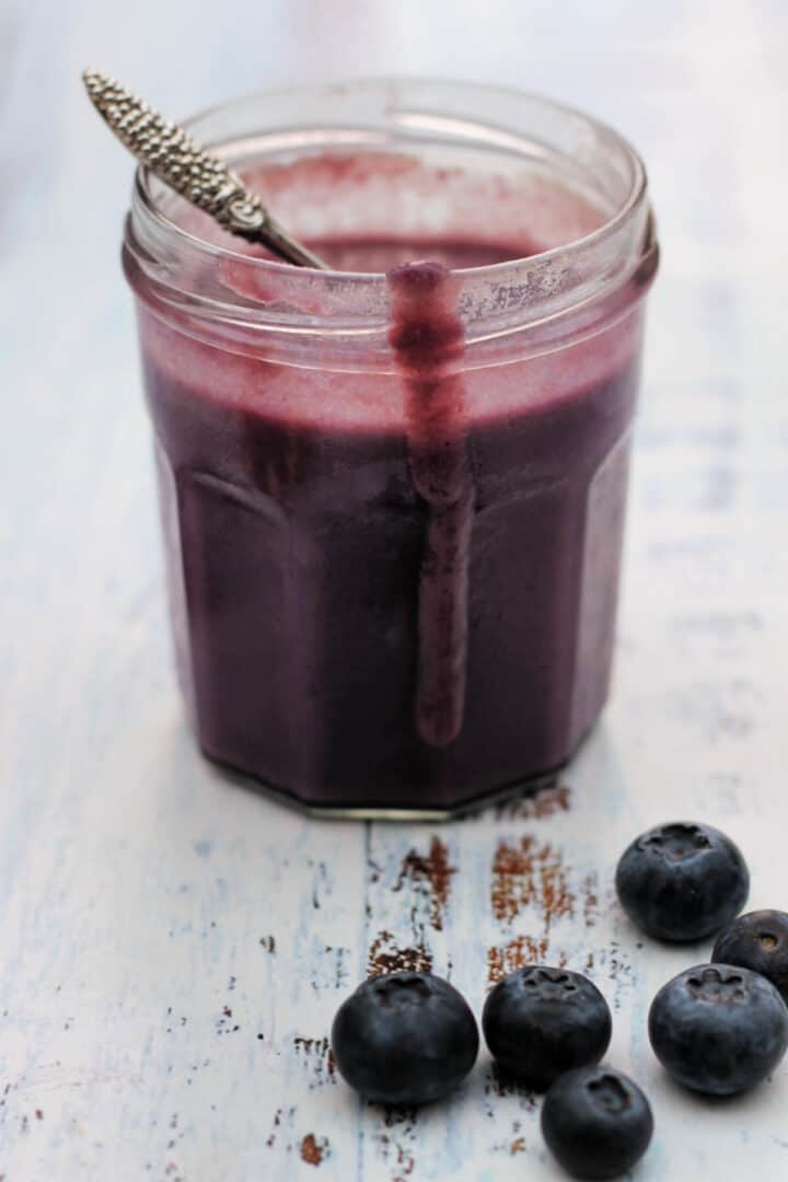 Blueberry Curd - BakingQueen74