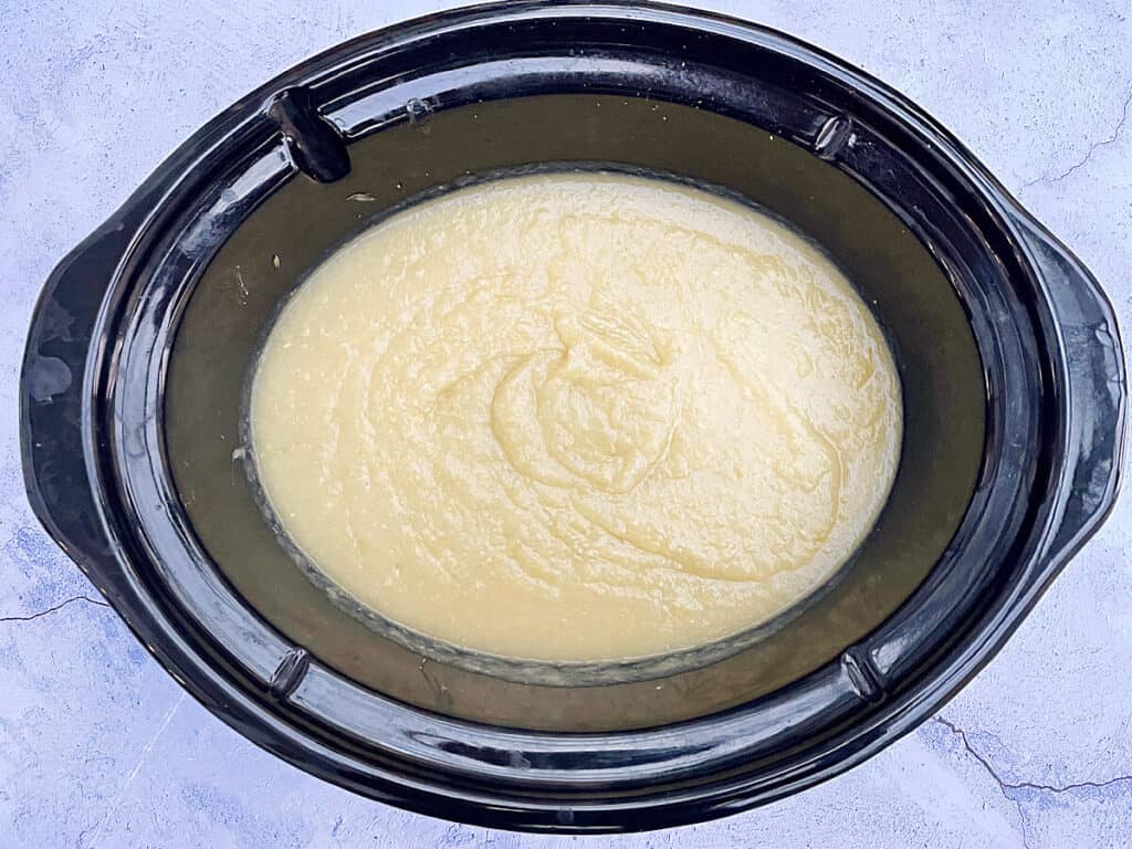 Slow Cooker Leek and Potato Soup - BakingQueen74