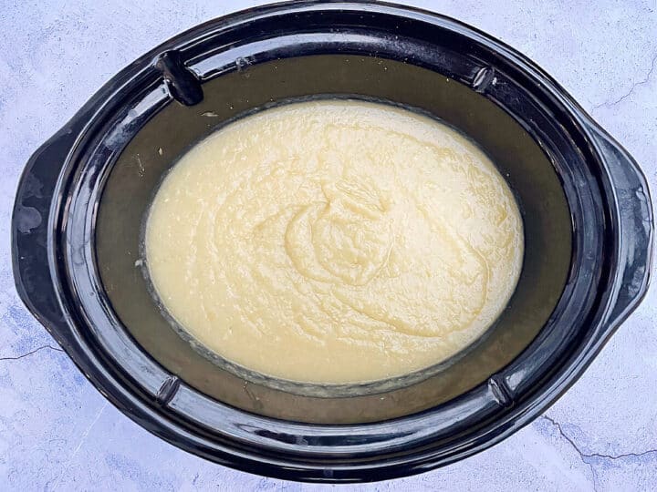 Slow Cooker Leek and Potato Soup - BakingQueen74